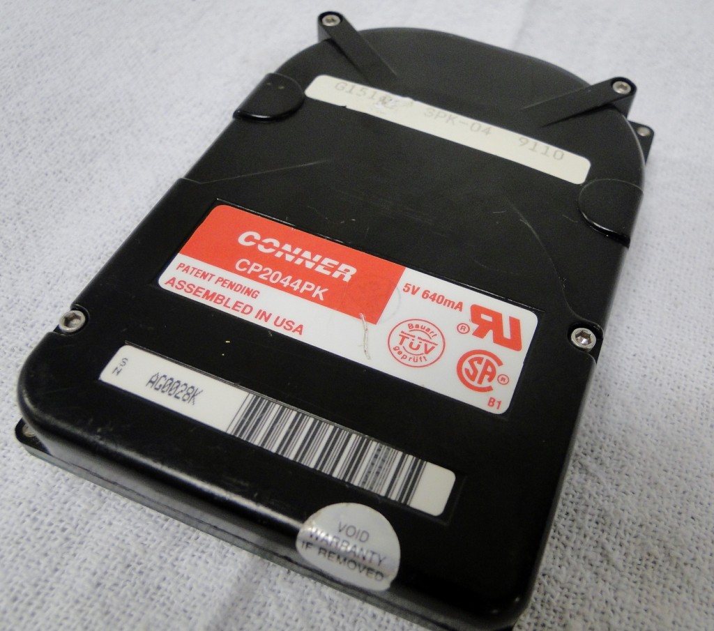 Disco rígido (HD) Conner CP2044PK – Museu de Tecnologia da Unoeste