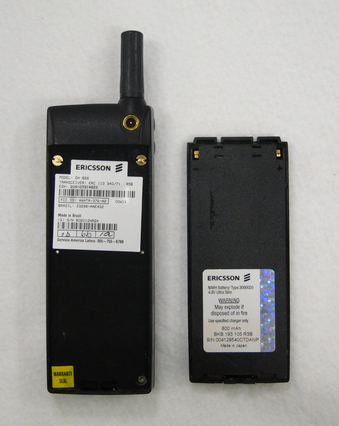 Celular Ericsson DH668 – Museu de Tecnologia da Unoeste