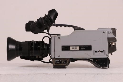 Filmadora U-Matic – Modelo DXC 3000 PM Marca Sony – Museu de Tecnologia ...